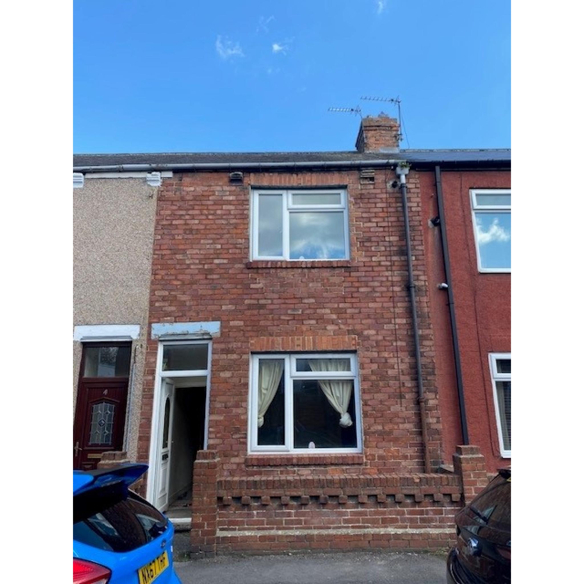 Hallgarth Terrace, Ferryhill, DL17 8HZ - rental yield 9% (Full details)